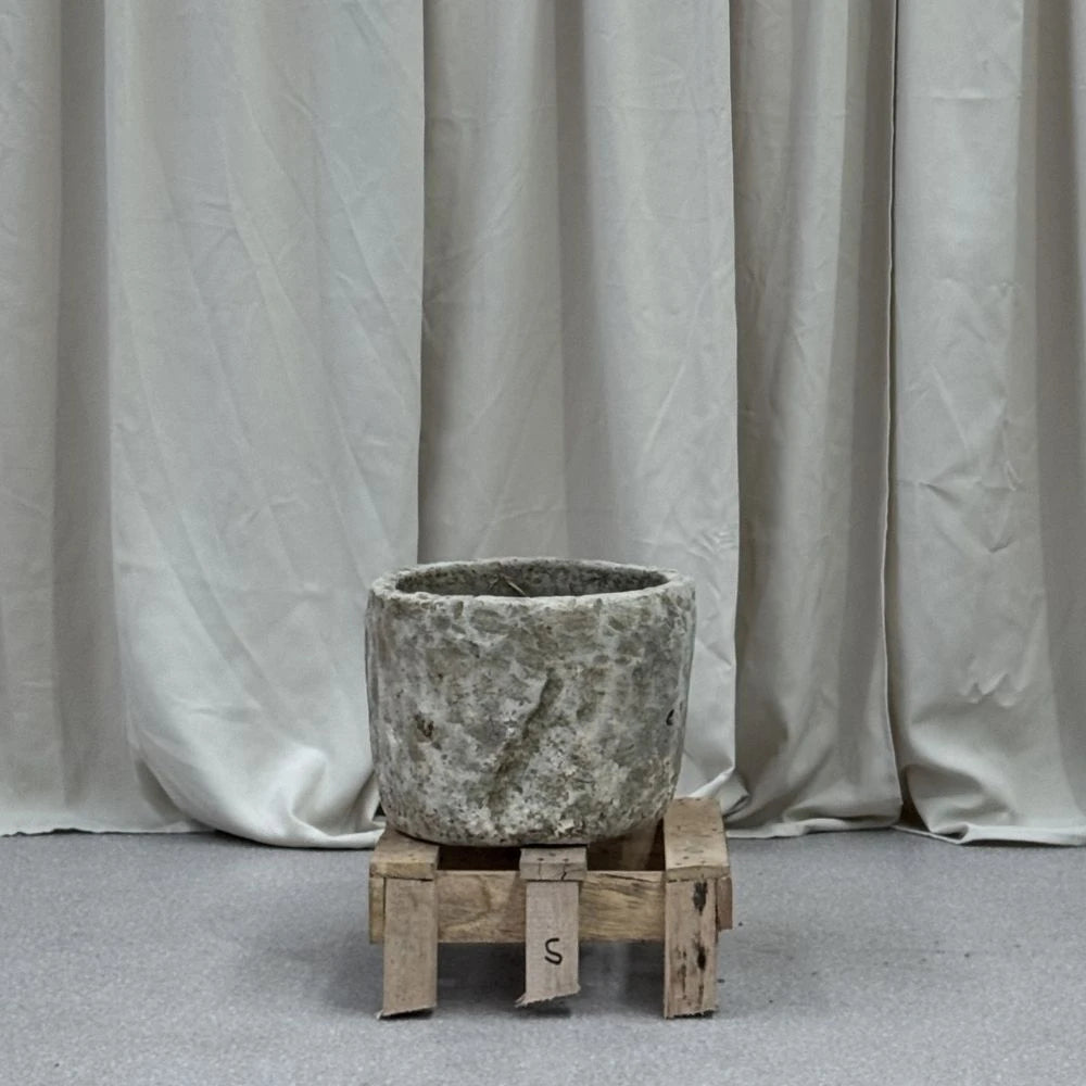 Limestone Planter - LSC109 – The Balcony Garden